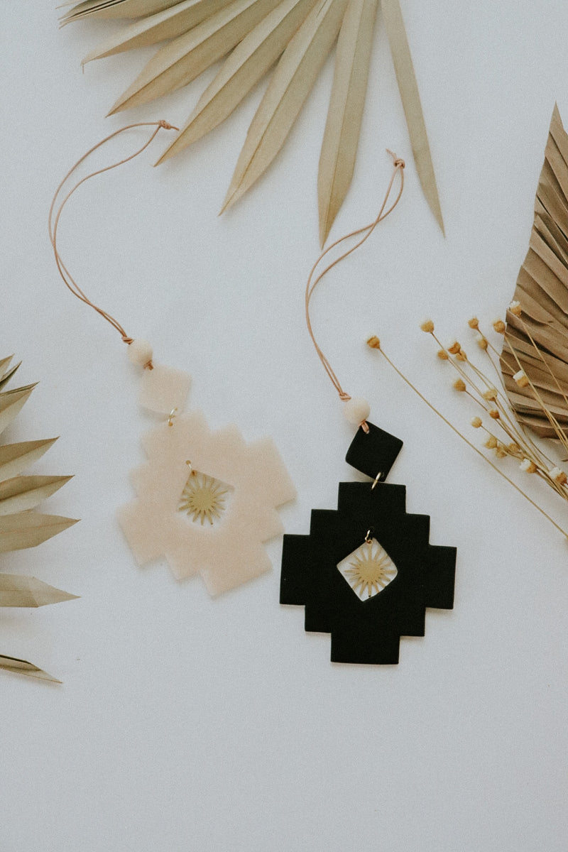 Aztec Sun Essential Oil Car Diffuser – DayCrafter